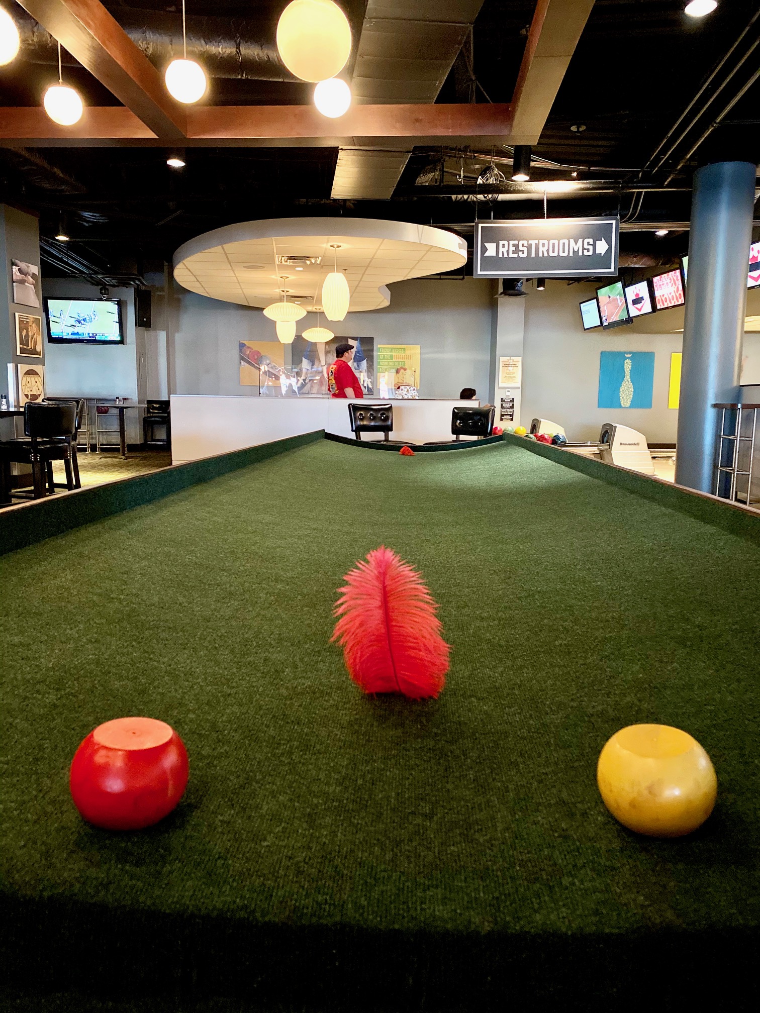 Splitsville Raises Standard for Bowling Alleys